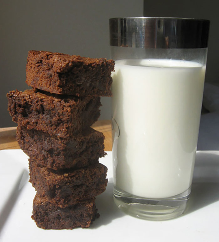 Mom Doesnt Expect The Kind Of Reaction She Got After Making Brownies For School Bake Sale With