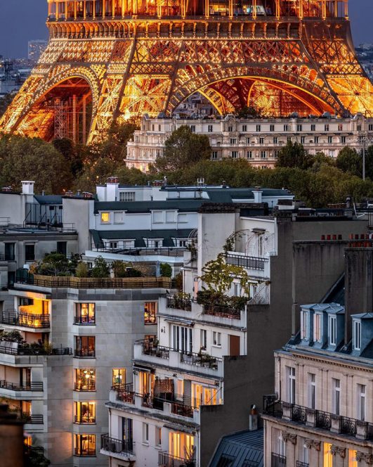Photographer Captures Amazing Views From The Rooftops Of Paris